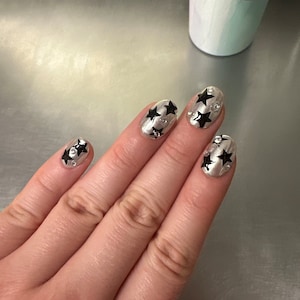Star Y2k-inspired Press on Nails Almond Black Star Motif Nail Set Cool ...