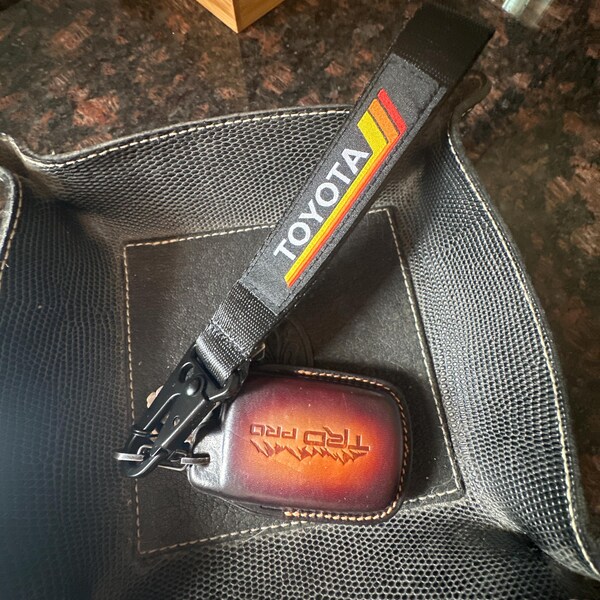 Vintage Green Heritage Stripes Toyota Keychain Lanyard, Antique Brass ...