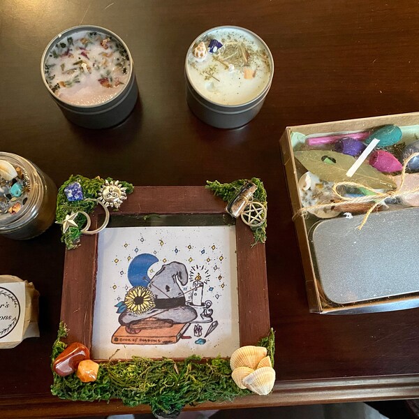 Travel Altar/ Altar on the Go/ Small Altar/ Mini Altar/ Closet Witch ...