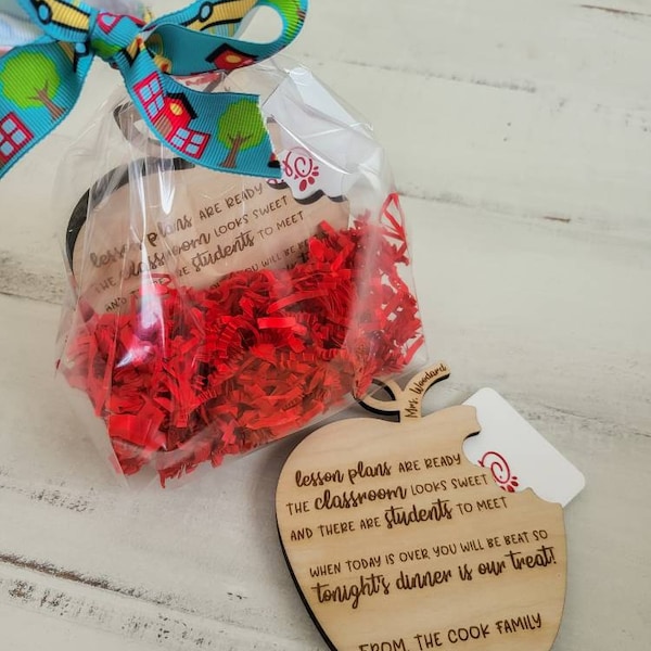 Teacher Appreciation | Gift Card Holder | Because Teachers Can't Live ...