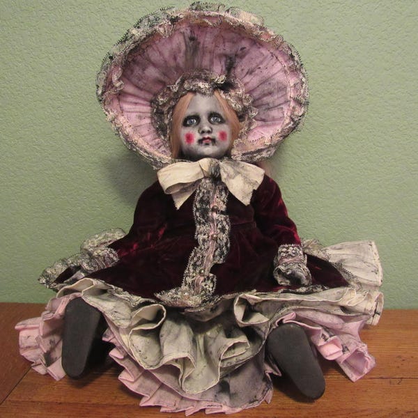 Creepy Doll Spooky Doll Scary Doll Horror Doll Haunting Little Girl ...