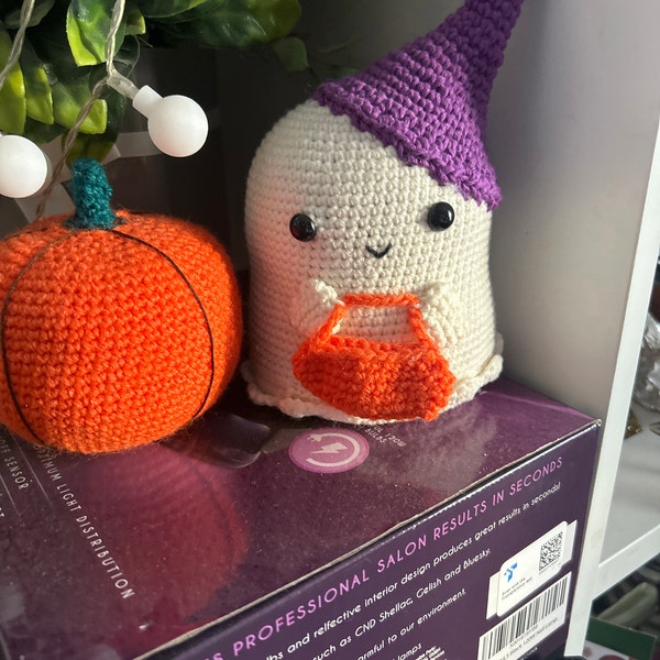 Crochet Halloween Pumpkins and Ghost PATTERN | Amigurumi | Cute Crochet ...
