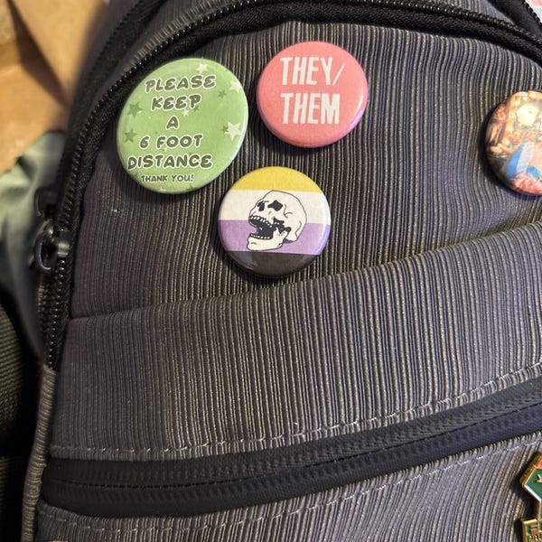 Nonverbal Communication Badge for Personal Space | Mobility Aid Pin ...