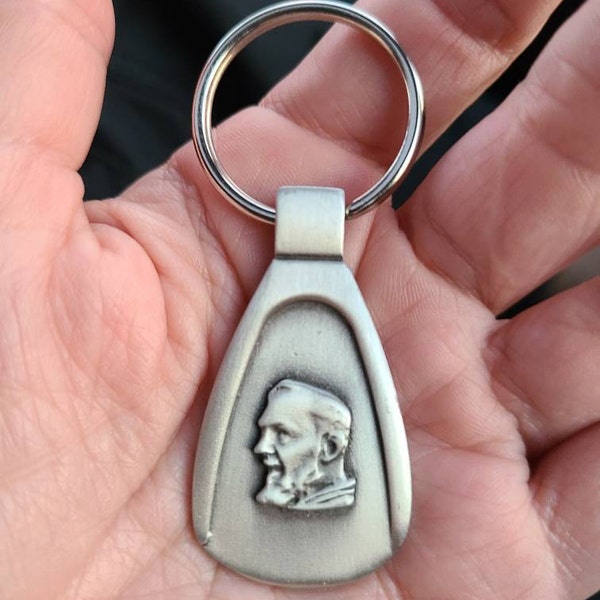 St. Padre Pio Religious Key Ring - Etsy