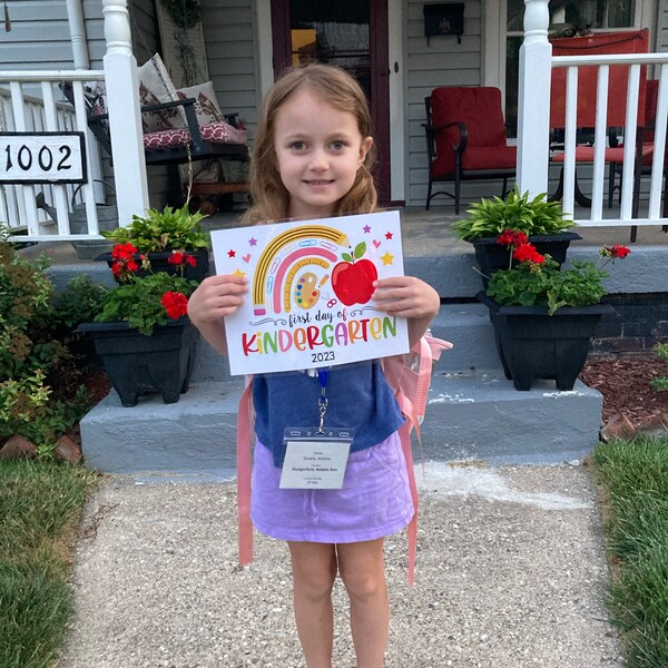 Rainbow First Day of Kindergarten Sign Printable, Girl Back to School ...