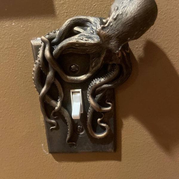 Octopus Light Switch Plate - Etsy