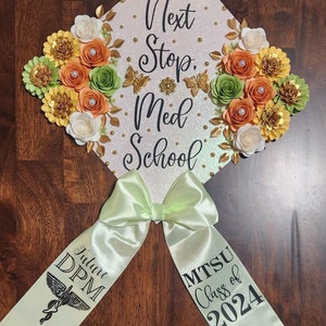 Custom Graduation Cap, 3D Paper Flowers, Graduation Cap Designs, Class ...