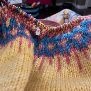 KNITTING PATTERN: the Holly Berry Cowl / Knit Cowl Pattern, Stranded ...