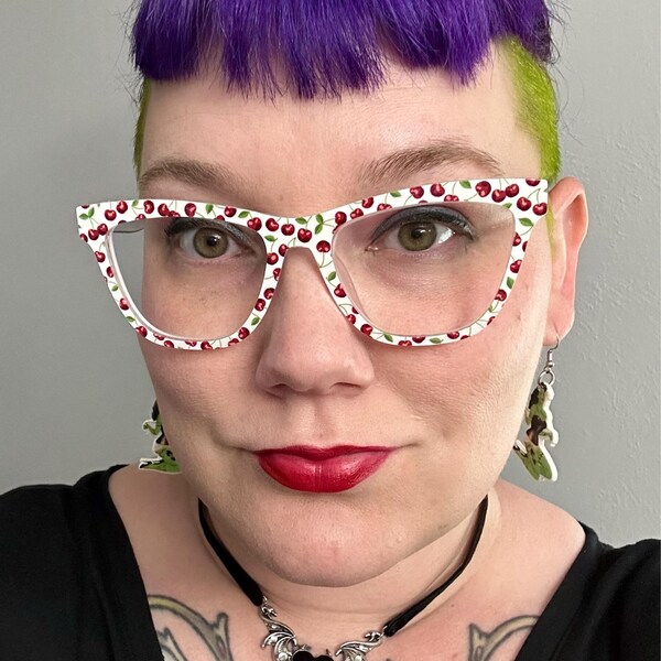 Victorian Gothic Vampire Queen Vial of Blood Necklace, Blood Vial ...