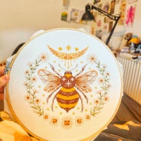 Bee Cross Stitch Pattern PDF - Digital Download - Insect Honey Bee ...