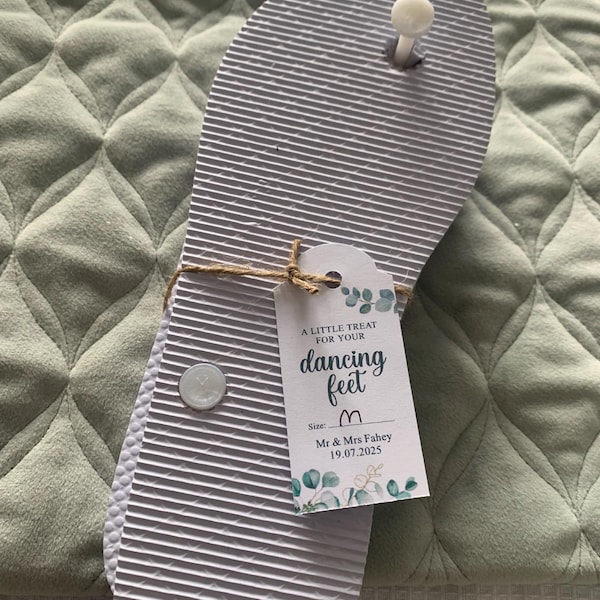 30 X Dancing Feet Tags / Flip Flop Wedding Favour / Personalised ...