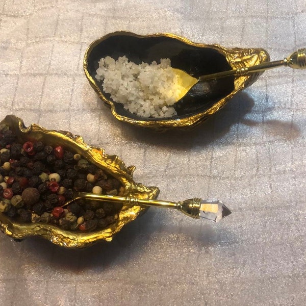 Pairs of Cockle Shells Salt and Pepper Pinch Pots, Salt and Pepper ...