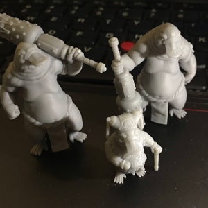28mm Plague Toads Miniatures for Dungeons and Dragons | Etsy