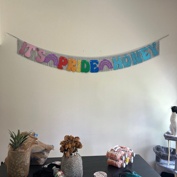 Happy Pride Banner – Rainbow Party Decorations for LGBT, Pride Month ...