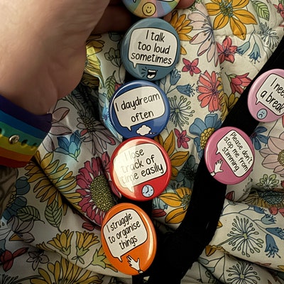 I Have Hearing Difficulties Badge Pin Hearing Impairment Hard of ...