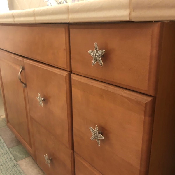 Starfish Drawer Knobs in Silver - Starfish Cabinet Knobs Beach Decor - Nautical Home Decor ...