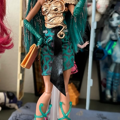 Original Monster High Doll Stands W/base and Backdrops - Etsy