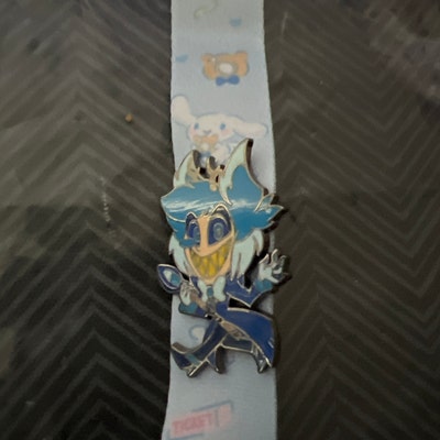 Cute Jollibee Fan Pin / Fast Food Mascot Design / Hard Enamel ...