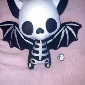 Skeleton Bat Plushy Kawaii Bat Stuffed Animal Halloween Plush Glow in ...