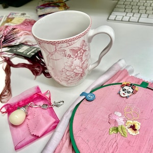 Chatelaine Tools Tea Time Accessories Ball Infuser & Spoon Gift Set 4 ...