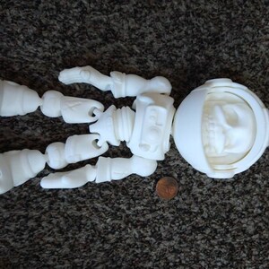 3D Printed Robot With Controller Holder and Game Card Storage ...