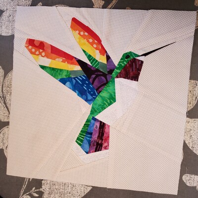 Hummingbird Foundation Paper Pieced Pattern FPP Rainbow Mini Quilt - Etsy