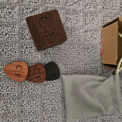 Custom Wooden Guitar Picks Box,personalized Guitar Pick Holder Storage ...