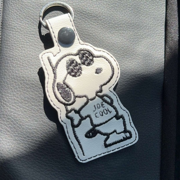 Snoopy Keychain - Etsy