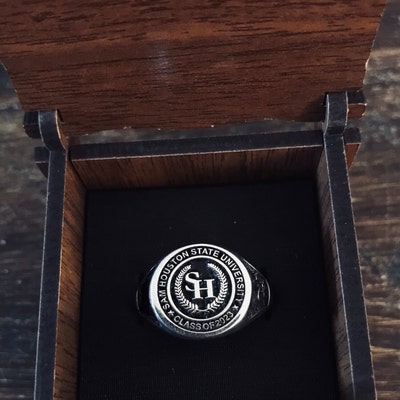 Class Rings, Silver Class Rings, Graduation Rings, Unique Class Rings ...