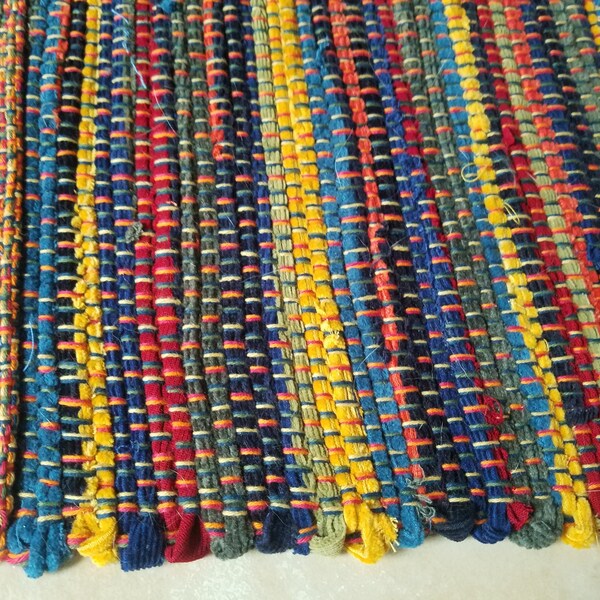 Traditional Hit or Miss Rag Rug Handwoven Hardworking Earth Friendly 22 ...