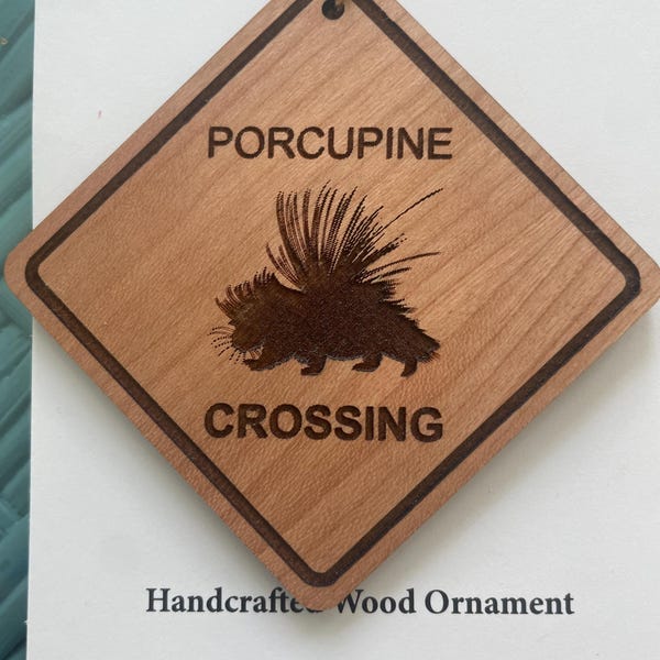 Domino Mexican Train HUB With Train Pockets 8 Positions Dominoes Game ...