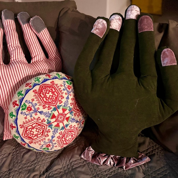 Hand Pillow Sewing Pattern PDF - Throw Pillow PDF Pattern - Digital ...