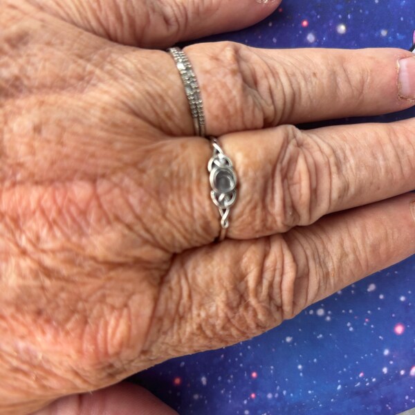 Sterling Silver Peace Sign Toe Ring, Peace Sign Midi Ring, Silver Peace ...