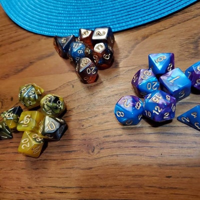 Polyhedral 7 Piece DND Dice Set Strawberries and Cream - Etsy