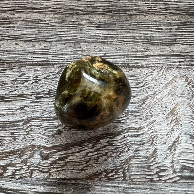 Green Quartz Smooth Stone Green Quartz Palm Stone Quartz - Etsy