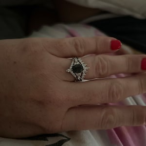 Blue Sapphire Engagement Ring Set Twist Band/ 3 Stone Ring Cluster Blue ...