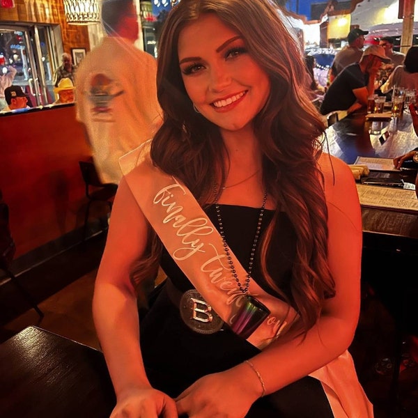 70th Birthday Cups: Vintage 1955 - Frosted Partyware - 16 Ounce - Set ...