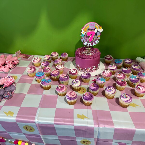 Groovy Preppy Theme Cake Topper, Smile Face Birthday Party Decor, Retro ...