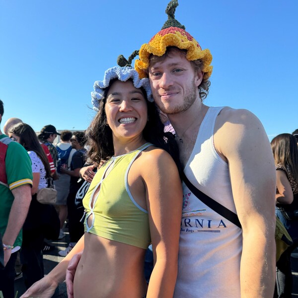 ODUCKO Hat, Fluffy Crochet Duck Hat, Animal Hat - Etsy