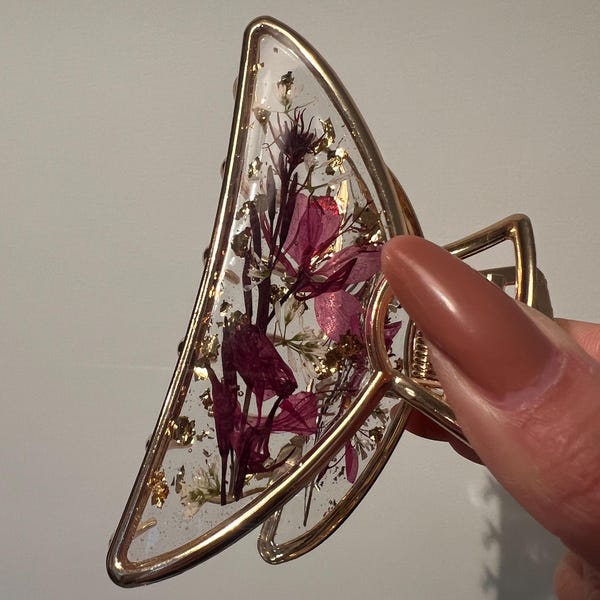 Pressed Wildflower & Green Lepidium Metal Hair Claw, Medium Size, Half ...