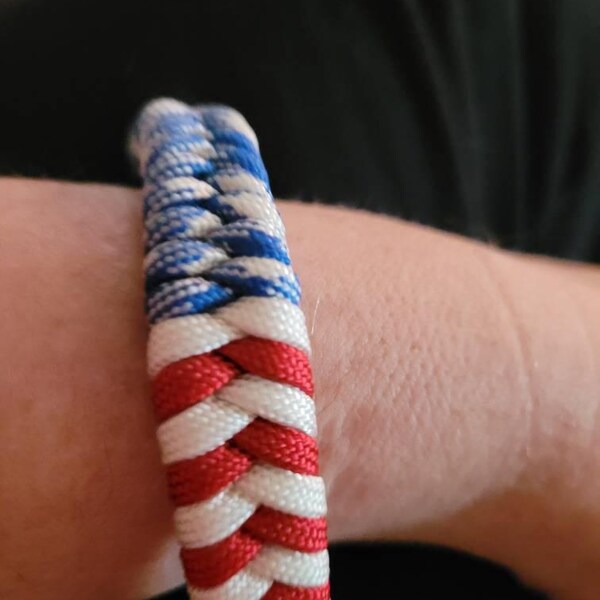 USA Flag Paracord Bracelet - Etsy