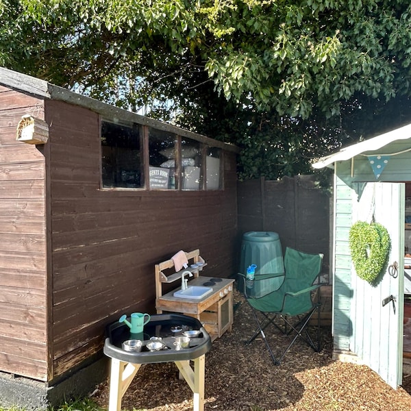 Wooden Timber Decorative Verge Posts With Reflectors and Ground Rod ...
