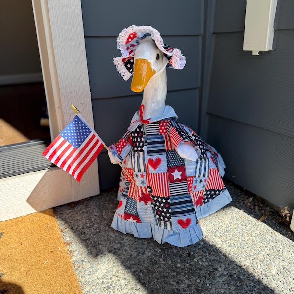 Goose Outfit - Busy the Bumble Bee - Fits 23 to 25 Inch Plastic and ...