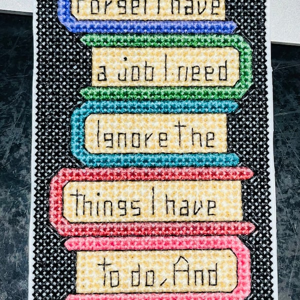 Cross Stitch Bookmark Pattern - I'd Like to Read - Book Stack of Books ...