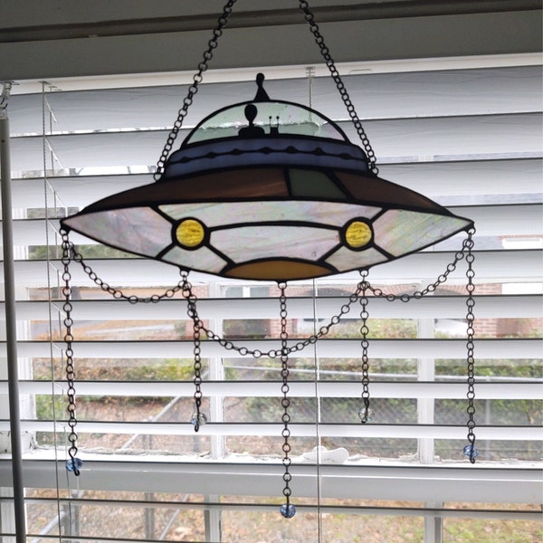 Dreamcatcher UFO Stained Glass Decor Suncatcher UFO Window Panel Wall ...