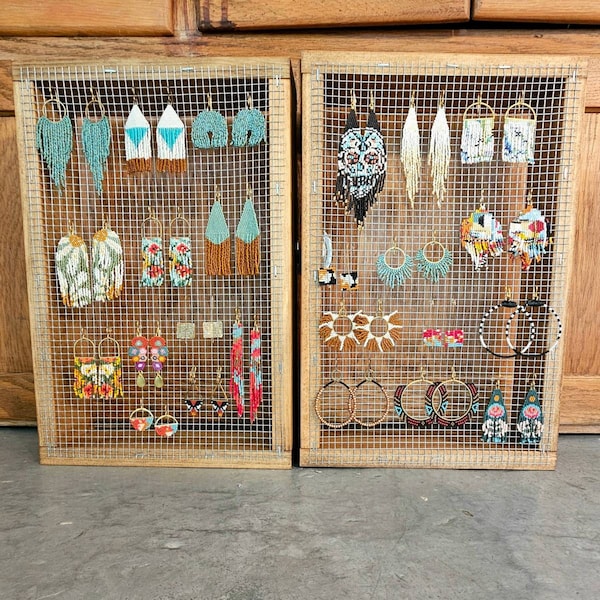 Free Standing Earring Holder, Chicken Wire Jewelry Organizer, Mesh ...