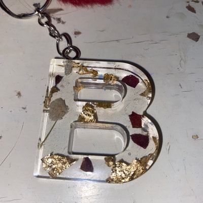 Resin Keychain With Rose Petals and Gold Flakes - Etsy