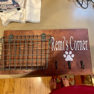 Personalized Wooden Dog Leash Holder Sign for Pet Parents | Etsy