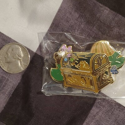 Amphibia Calamity Box Music Chest Enamel Pin - Etsy