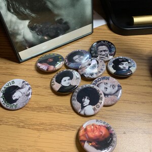 Peace Sign Button Set 20-1.25 60s Hippie Party Favor | Etsy